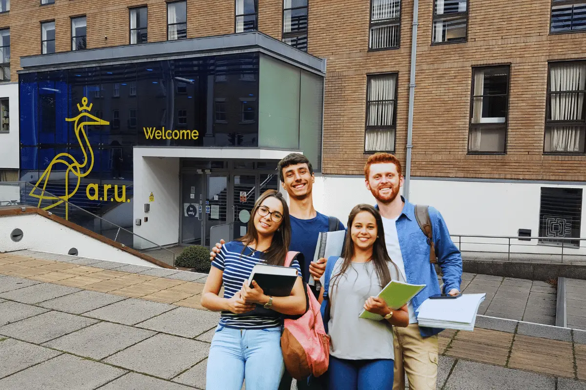 【MBA vs EMBA vs GMBA】完整比較：哪一種企業管理碩士最適合你？